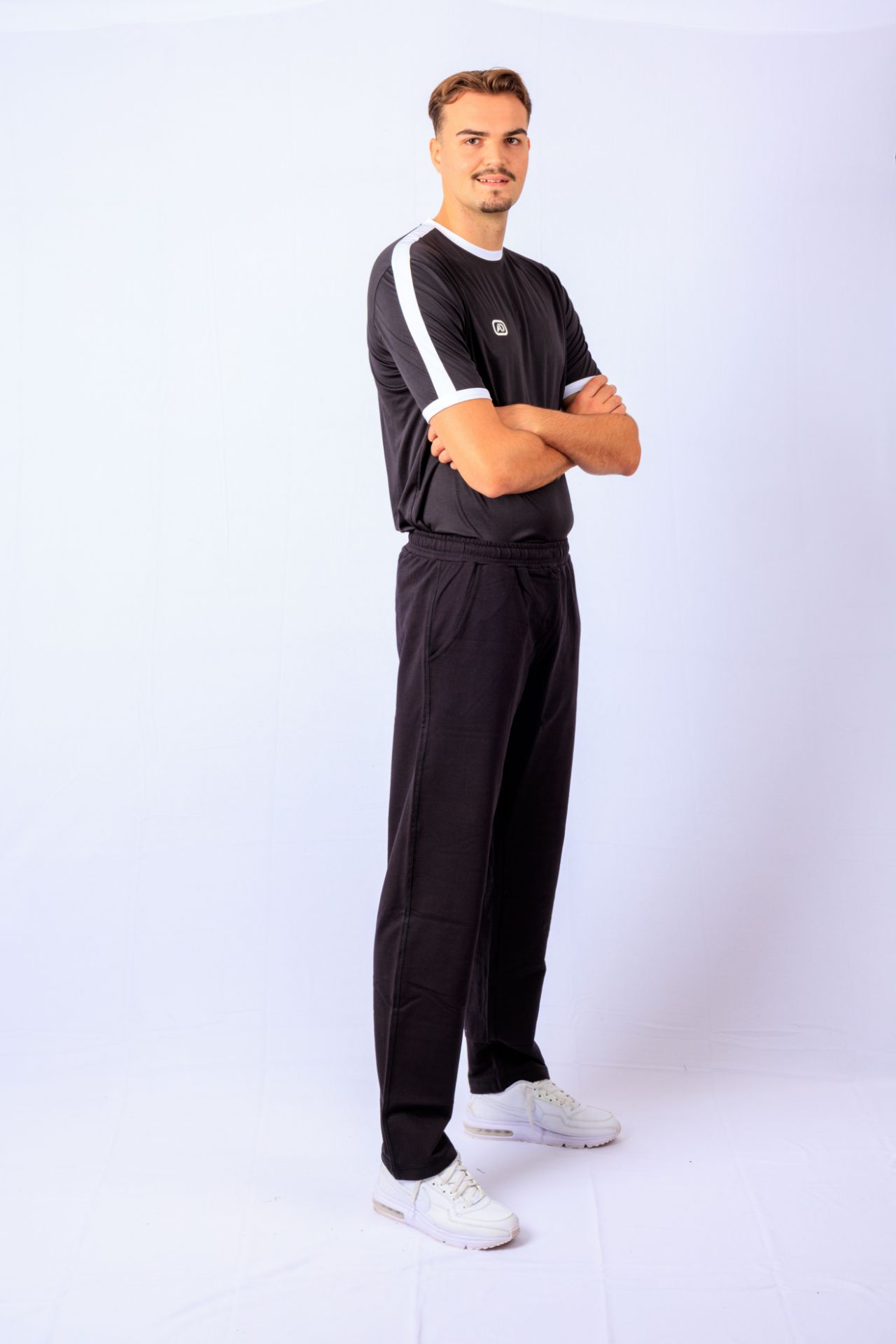 ILTman - fashion for tall men. Black Sweatpants extra long for tall men